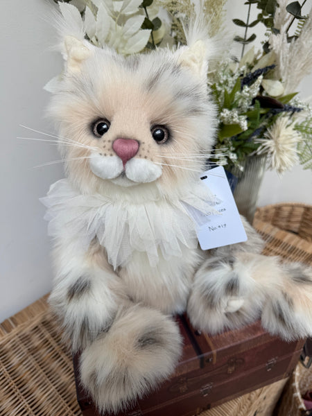 Feleena Signature Collection Limited Edition Lynx Cat No 419 – Lovely Bears